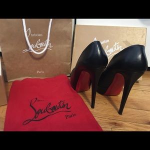 Christian Louboutin | Shoes | Red Bottom Pumps | Poshmark